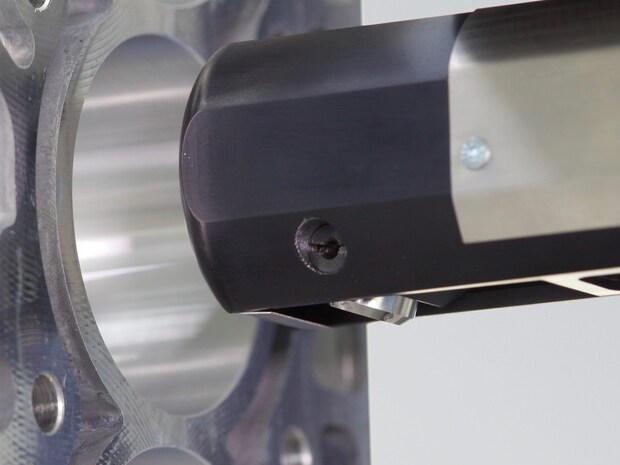 Visual Surface Inspection of Components | Hommel Etamic